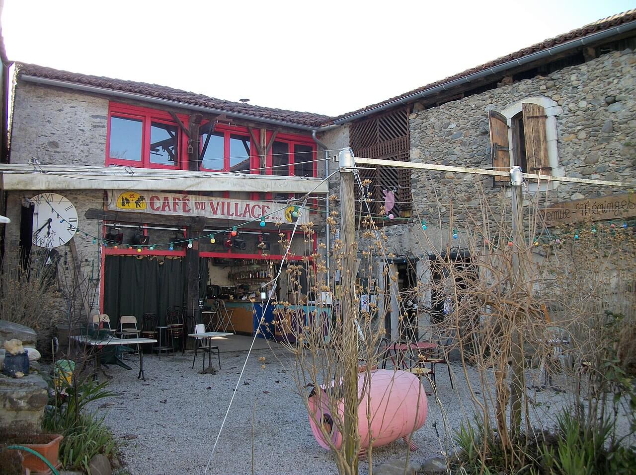The Village Café of Anères - Camping Le Rural